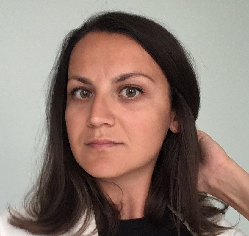 Republica.ro - Simona Barbu