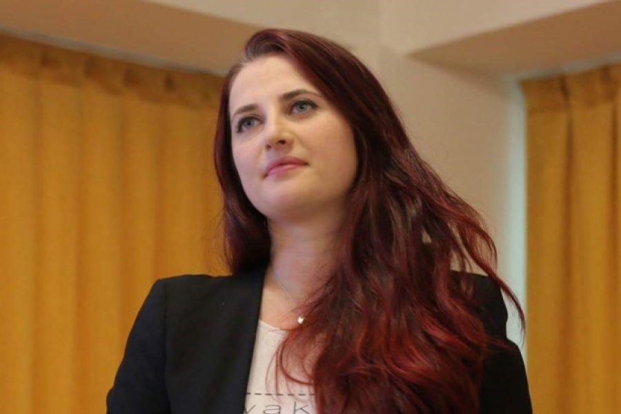 Republica.ro - Iuliana Roman-Popovici