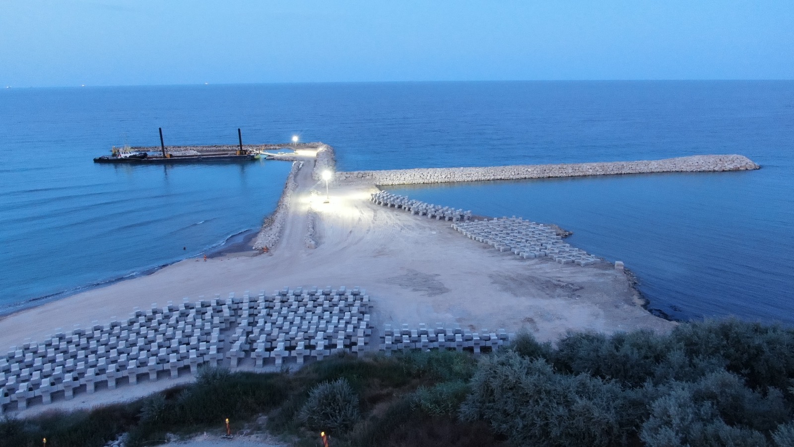 Noi imagini cu plaja Eforie. Se pregătesc 50 de hectare de nisip