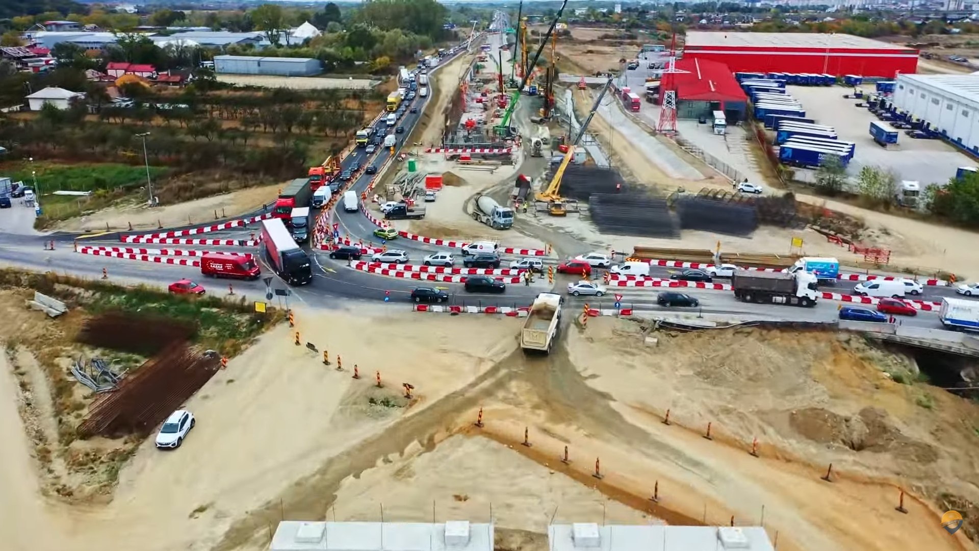 VIDEO. „Așa arată un șantier pe care se lucrează”. Stadiul lucrărilor pe tronsoanele din A1 care ...