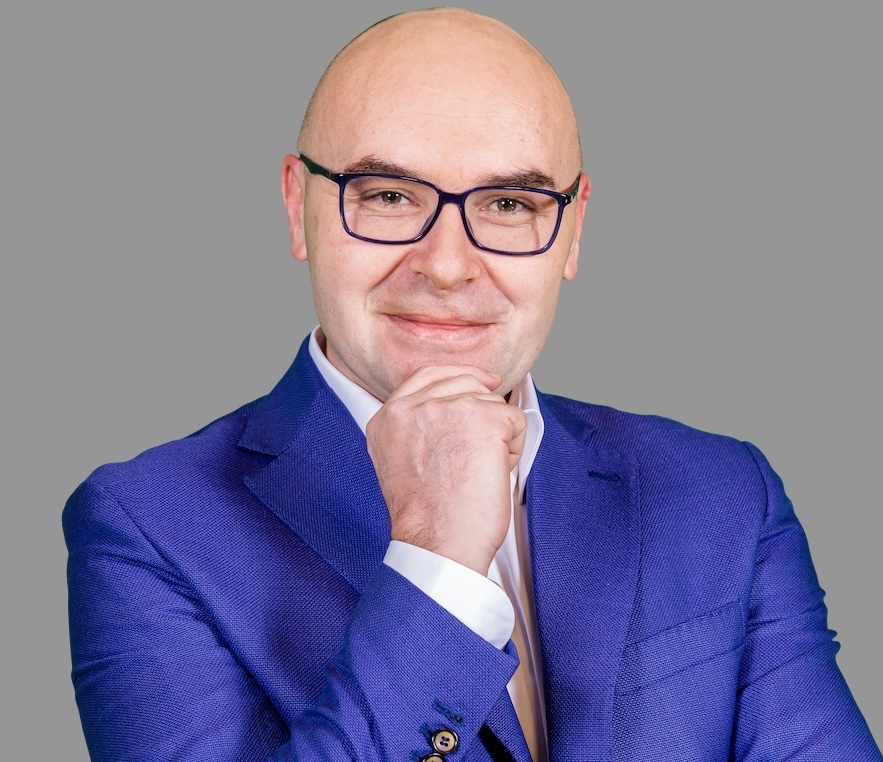 Republica.ro - Mihai Răzvan Moraru